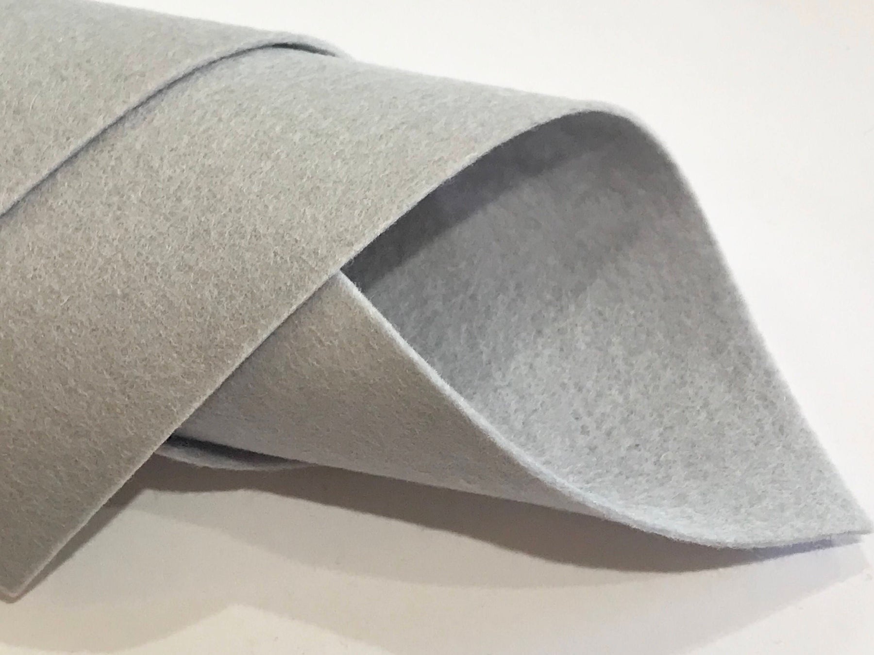 1mm Light Grey Merino Wool Felt No. 37 – Oliver and May